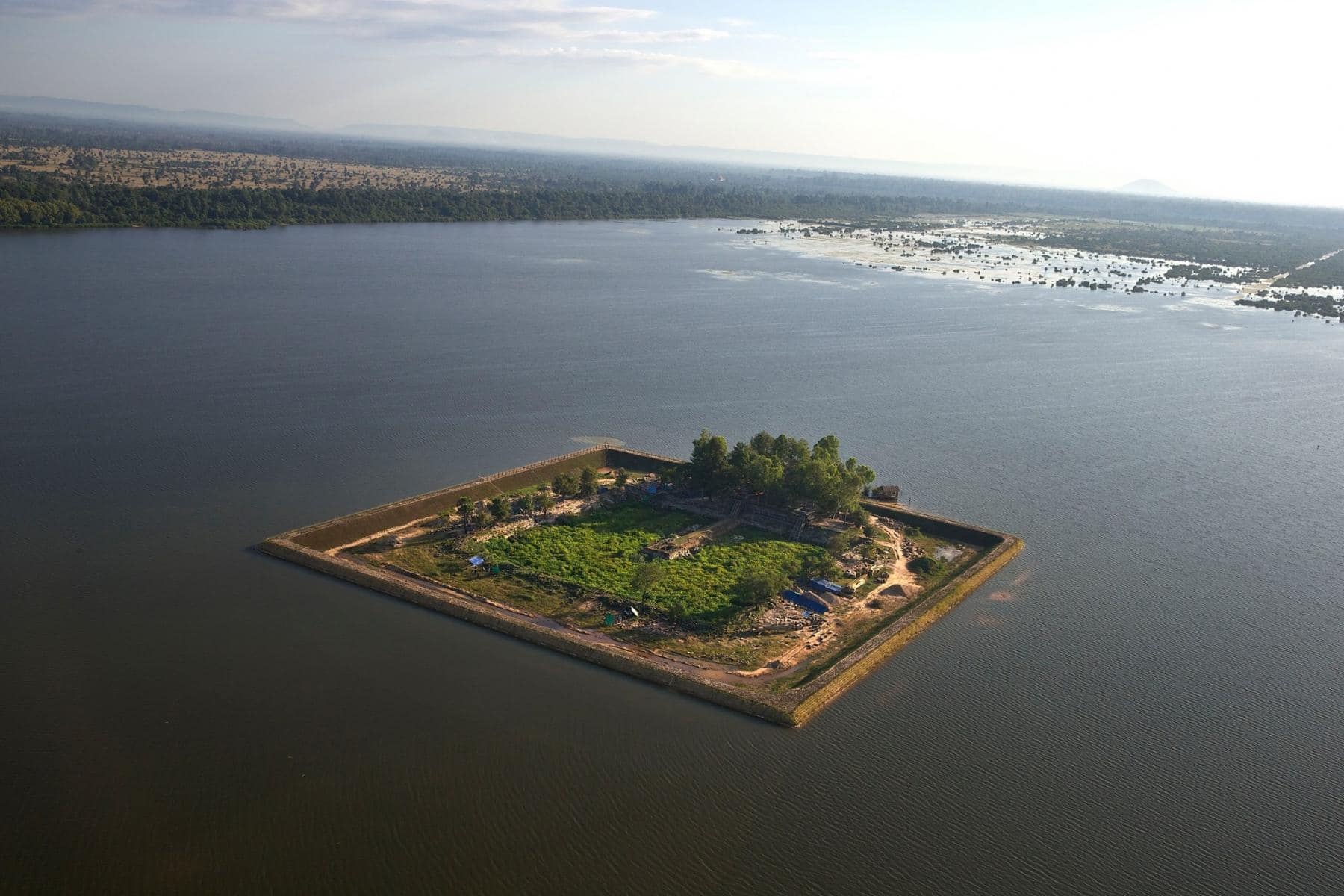 West Baray Luxury Wellness & Spiritual Retreat - Angkor Grace